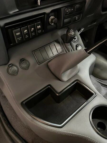 79 Series Console – Full Length Floor Console - Redi Cruisers